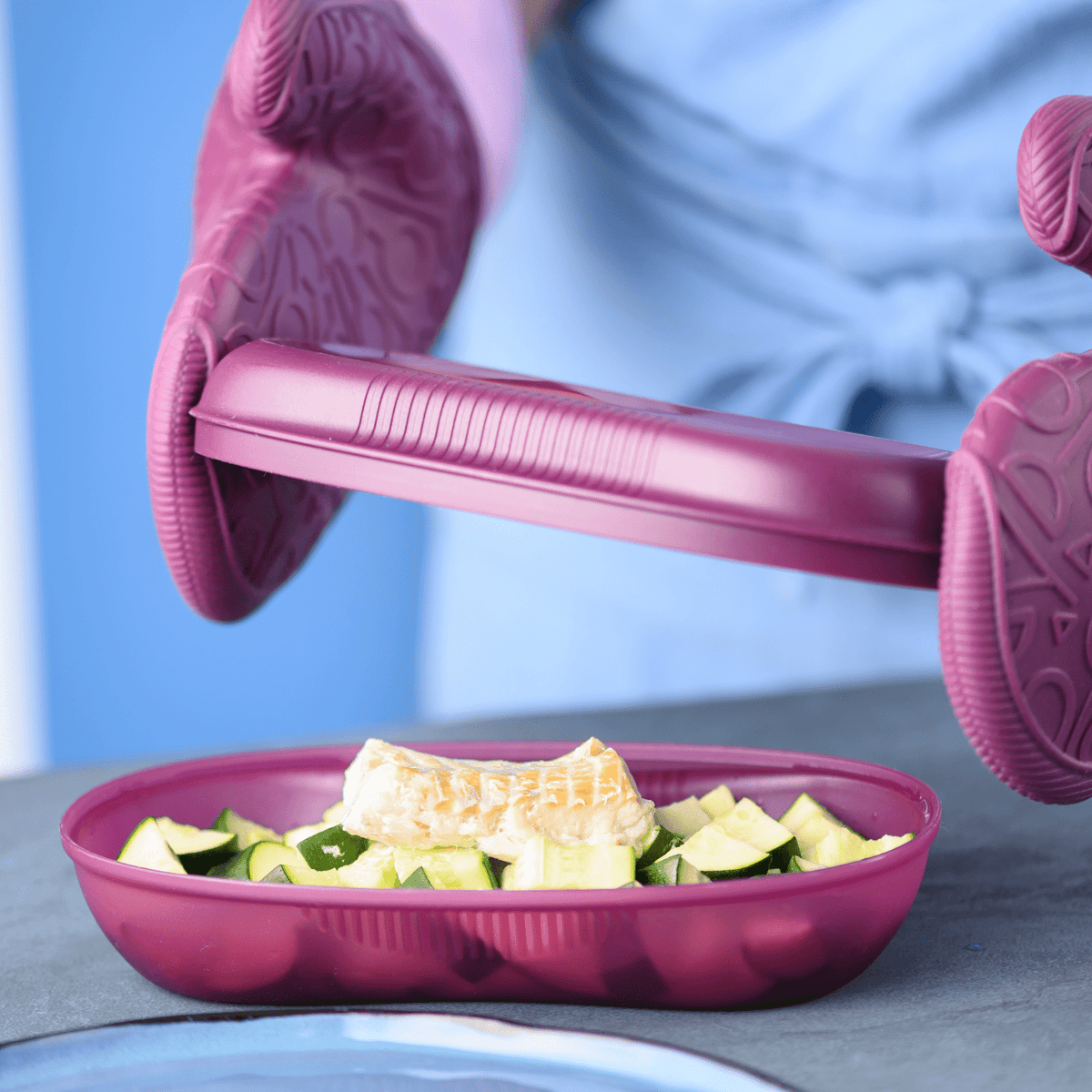 Tupperware Micro Delight Omelette Maker – Spree TV